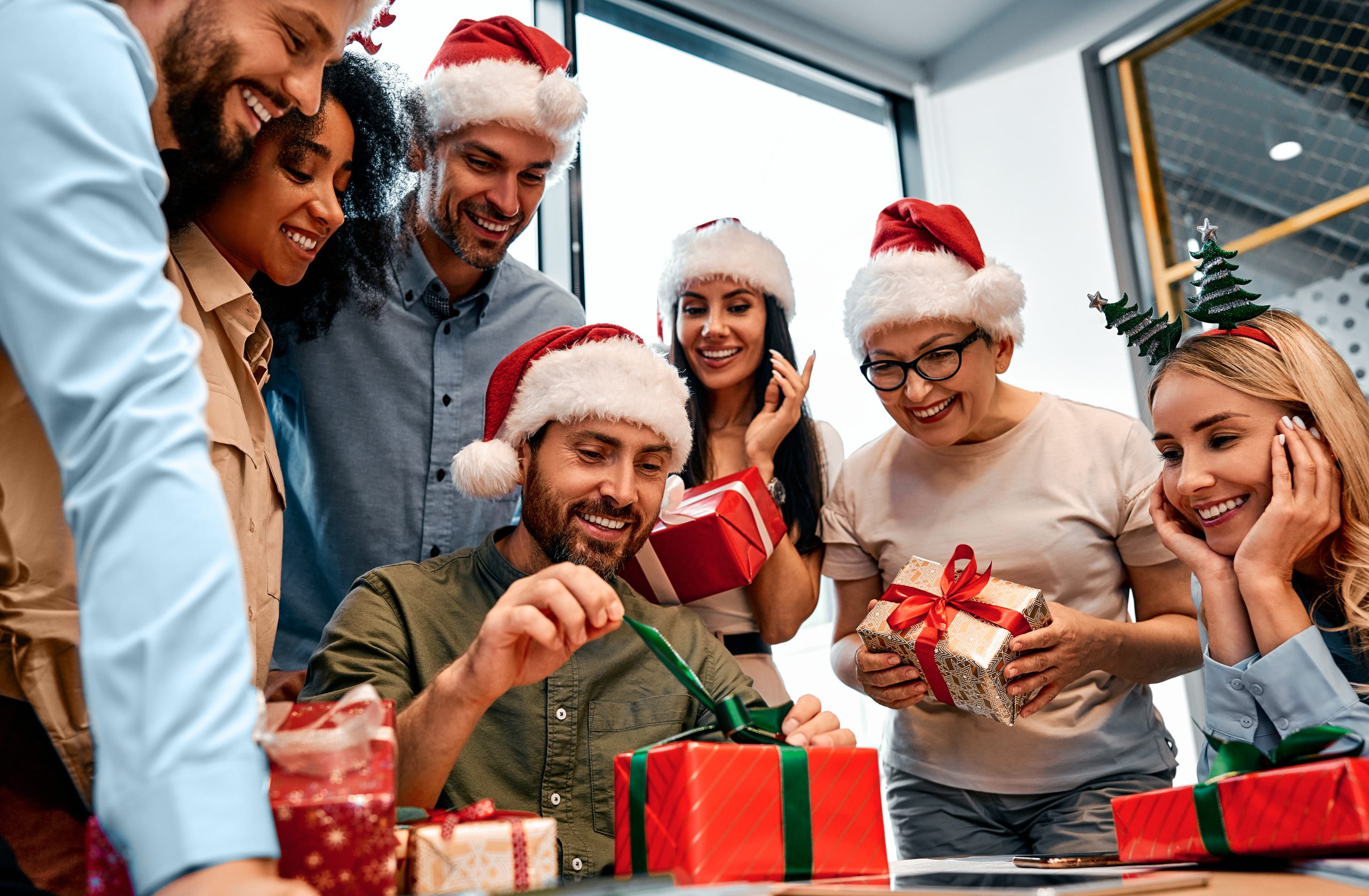 Secret Santa Clues to Keep Everyone Guessing - MyRegistry.com