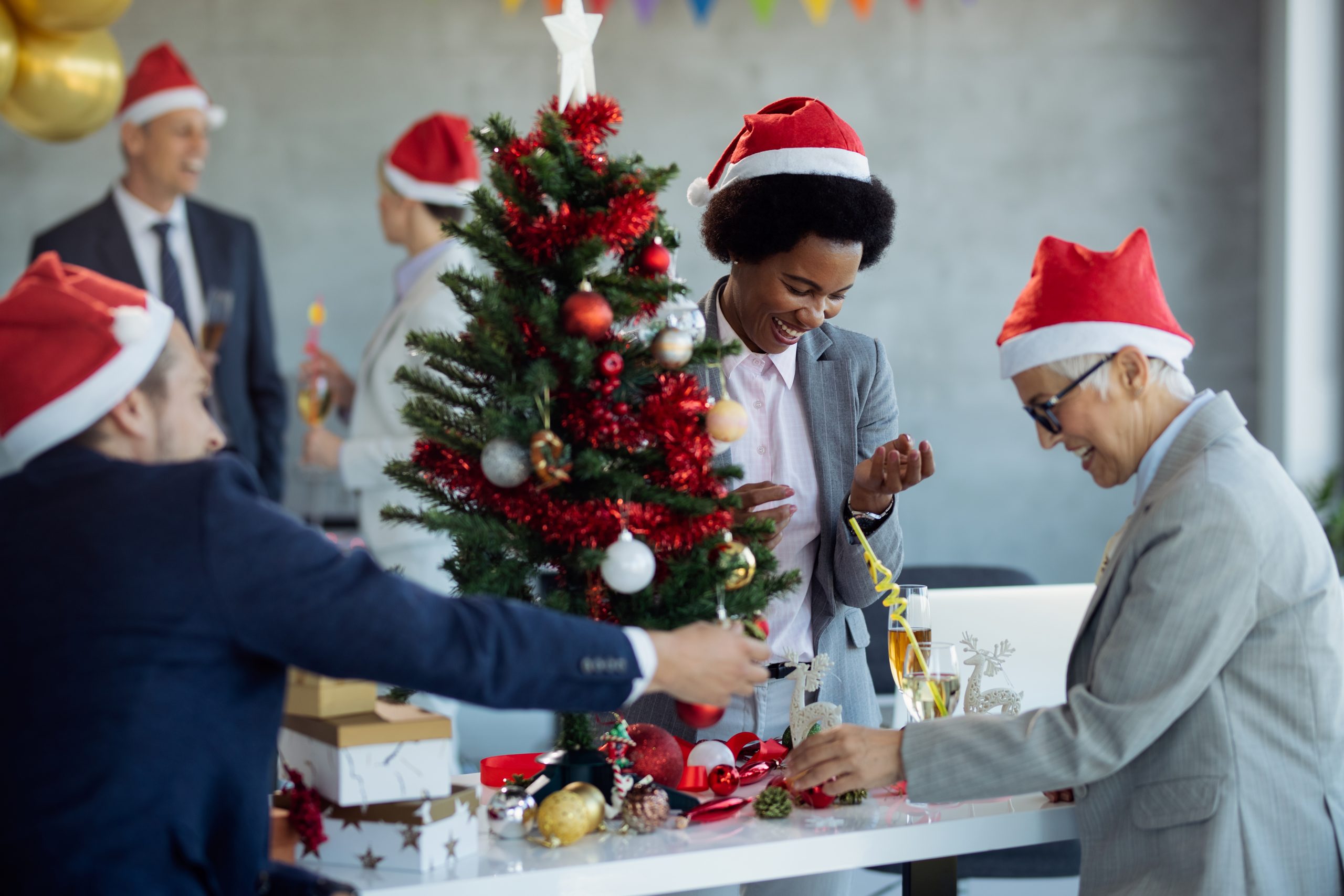 How To Do Secret Santa at Work Smoothly - MyRegistry.com