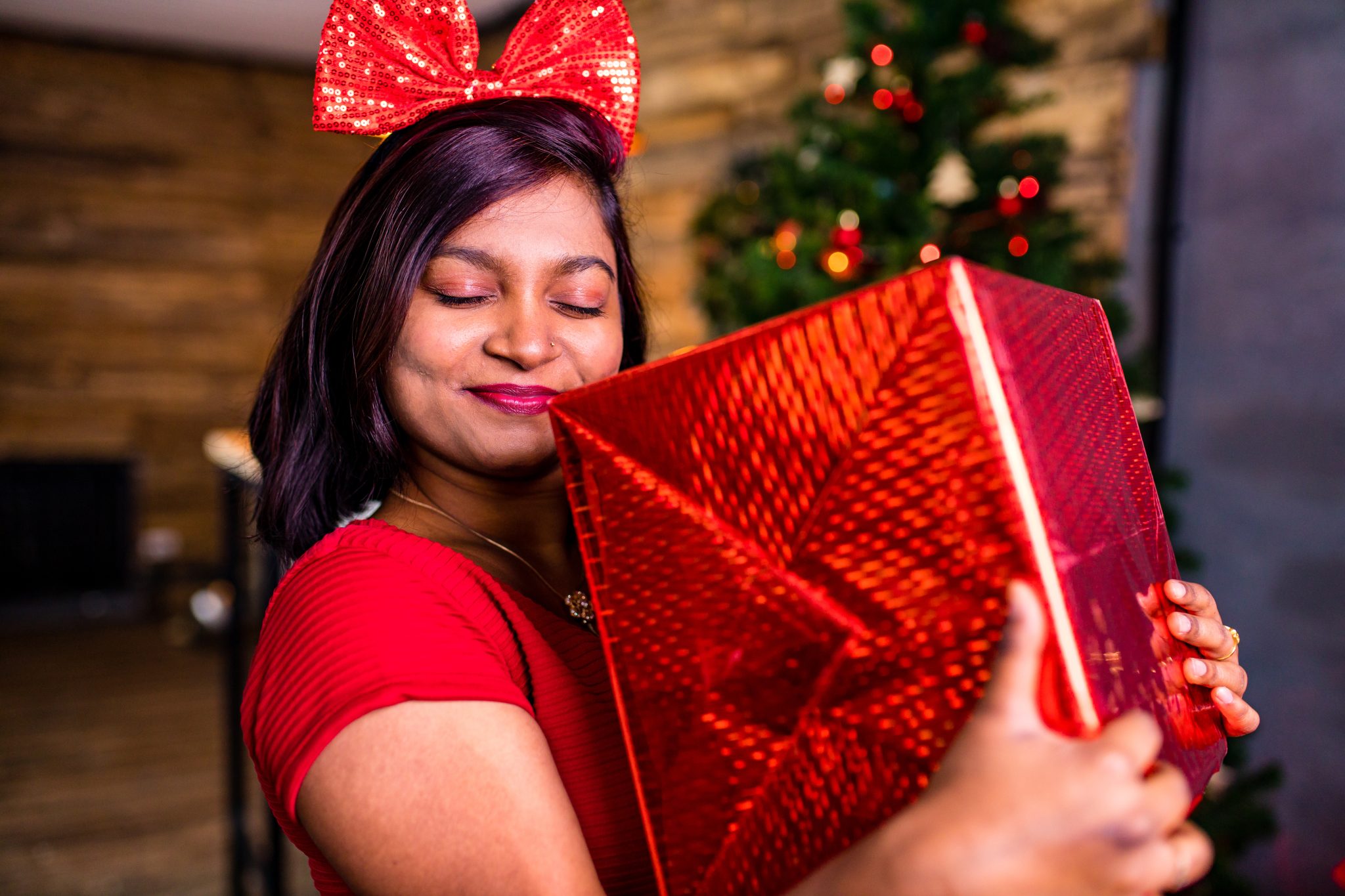10 Best Secret Santa Gifts for Women - MyRegistry.com