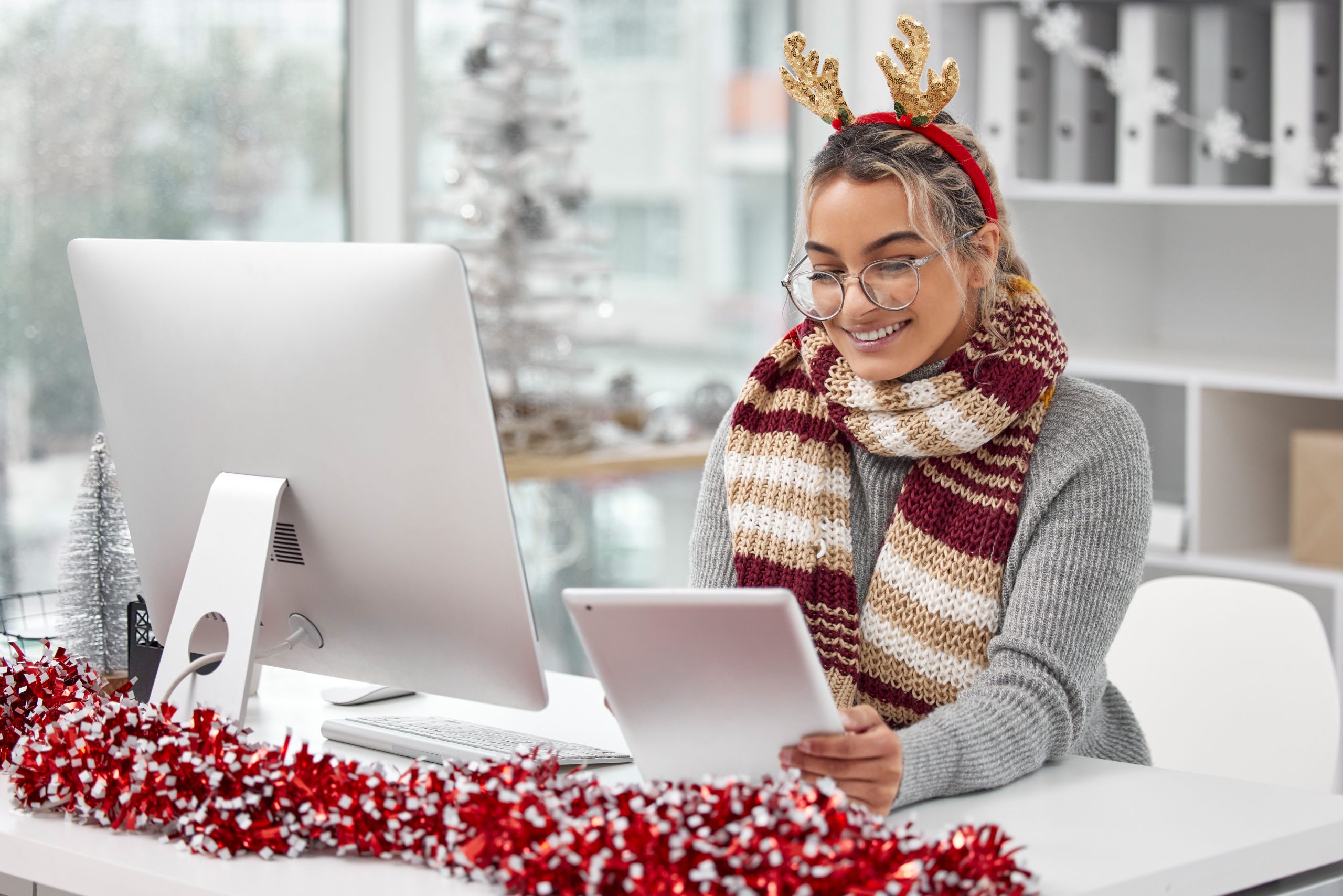 How to Do Secret Santa Virtually: 7 Steps